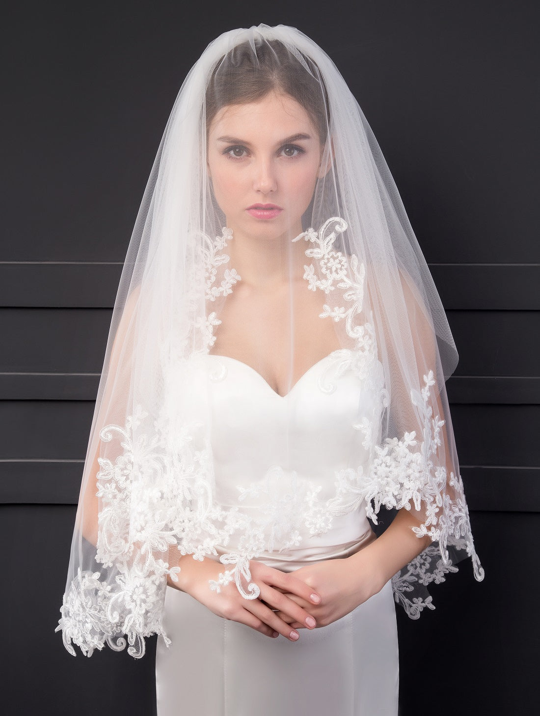 Short 2 Tier Lace Wedding Bridal Veil With Metal Comb – JJsWedding